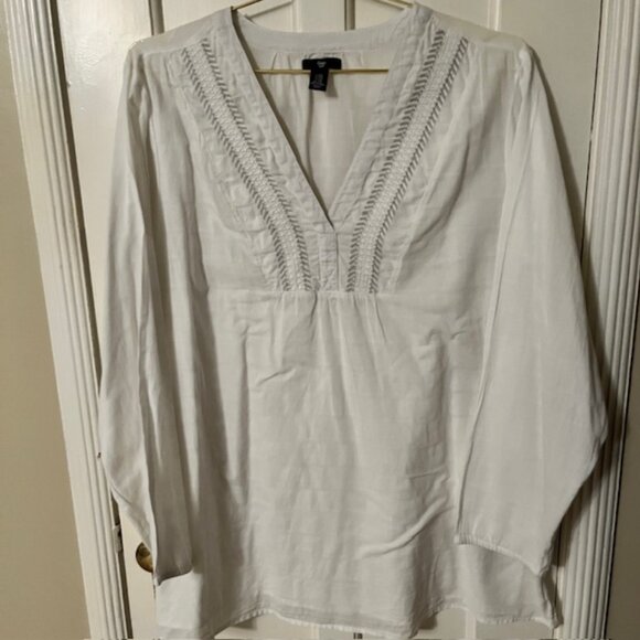 GAP | Tops | Gap Womens White Cotton Vneck Tunic Top Gray Embroidery Ls ...